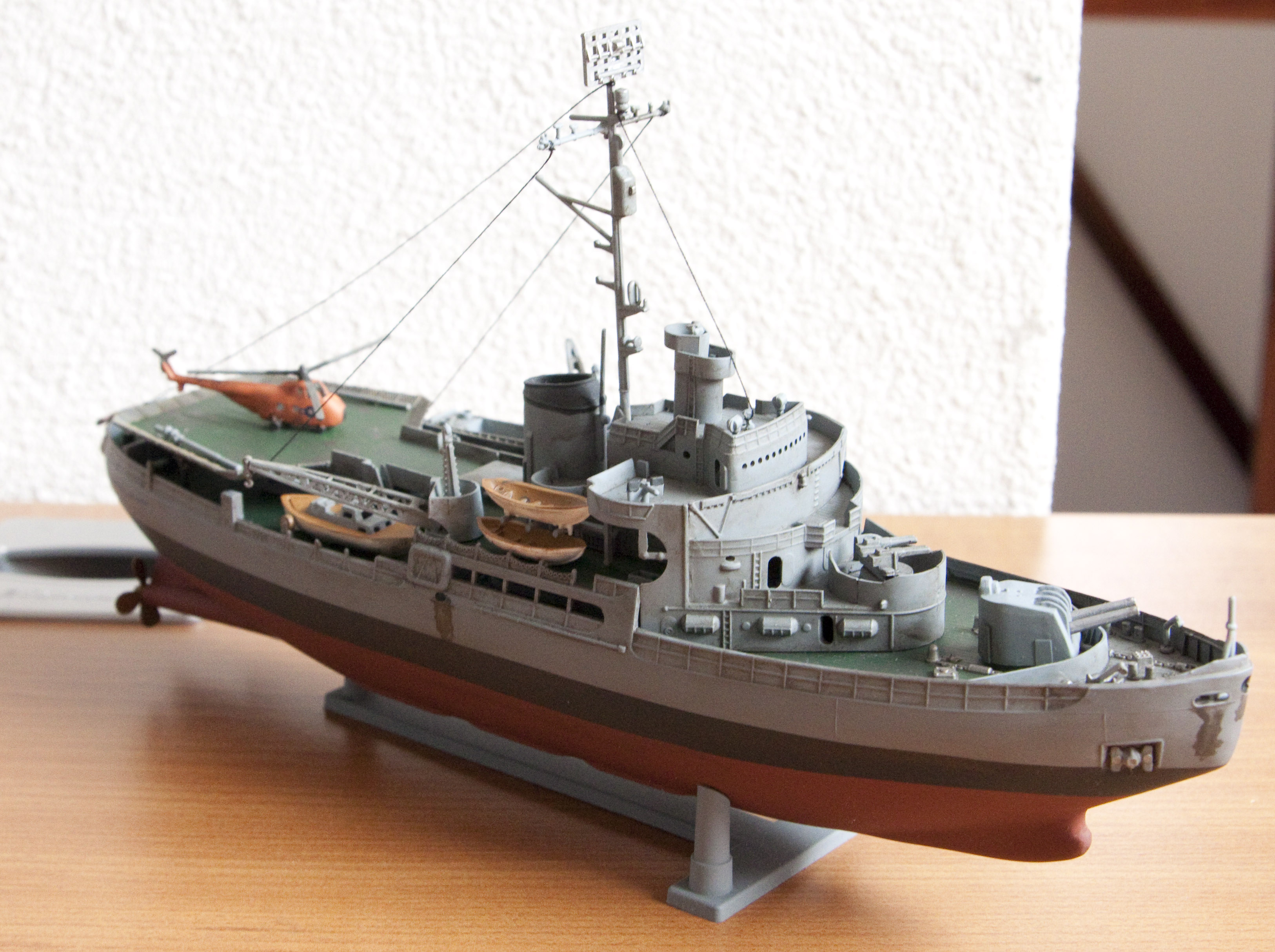 Modelbrouwers.nl modelbouw • Toon onderwerp - USS Burton Island (Revell ...